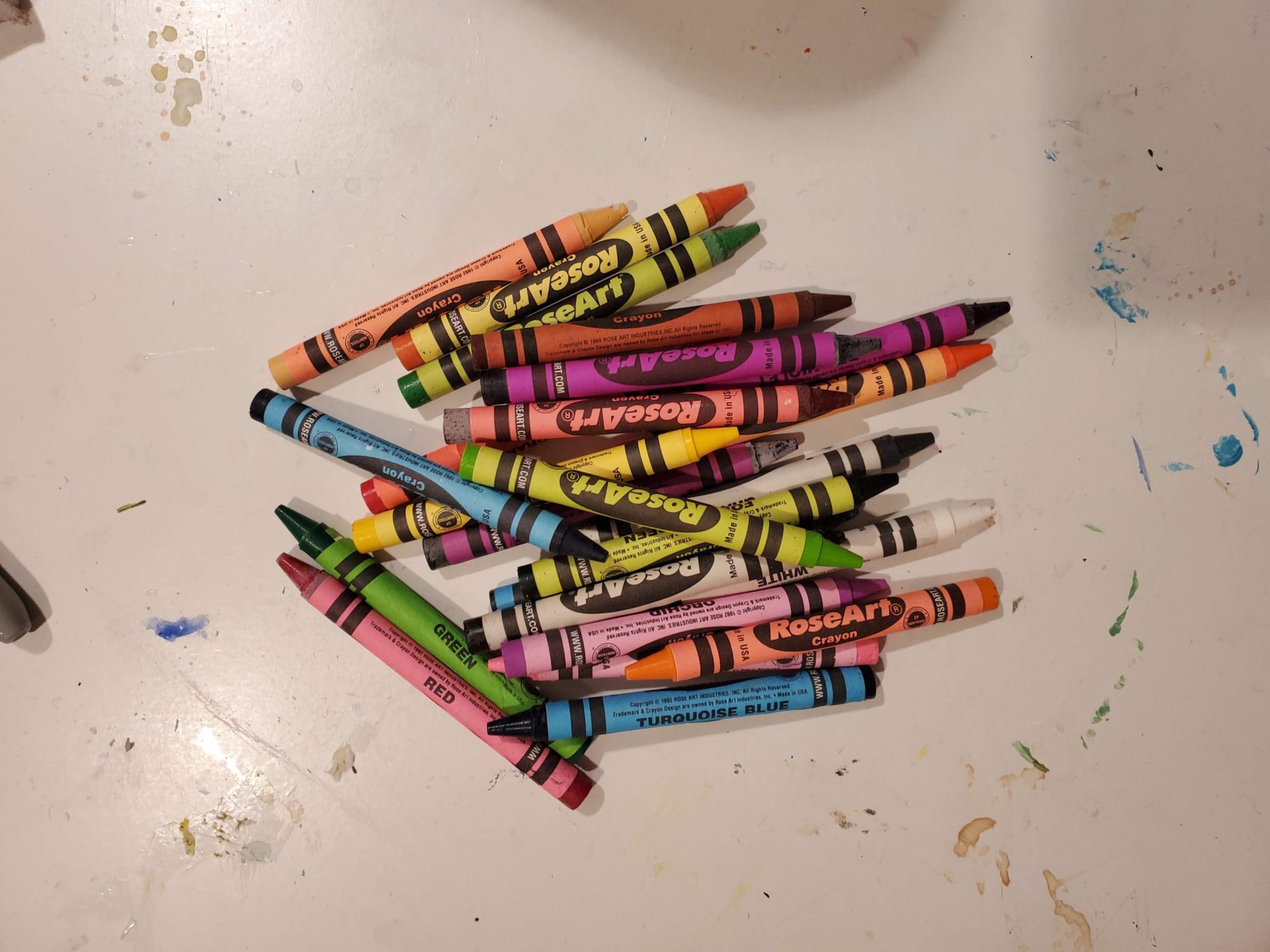 how-to-make-a-crayon-painting-myebeat